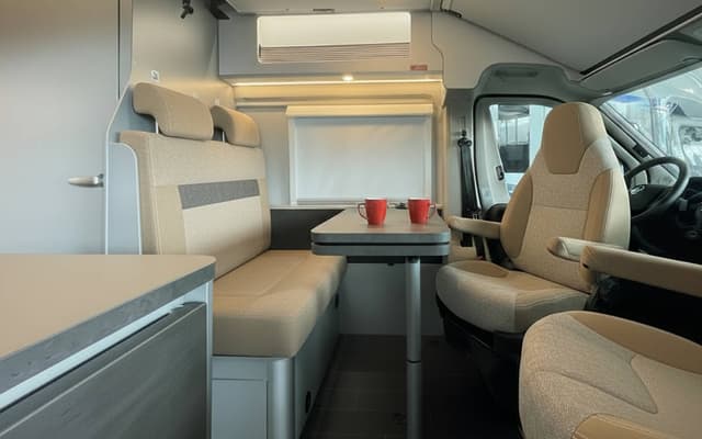 Fiat Caratour 600K Motorhome Rental Iceland 【From $216】